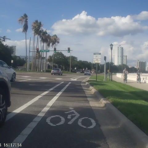 Close pass - UpRide.cc - Make Cycling Safer