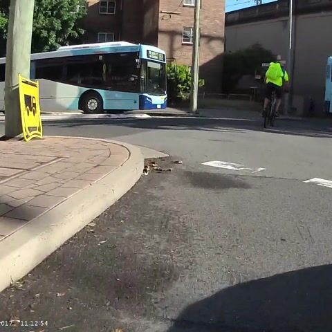 Bus Pulls Out on Roundabout - UpRide.cc - Make Cycling Safer
