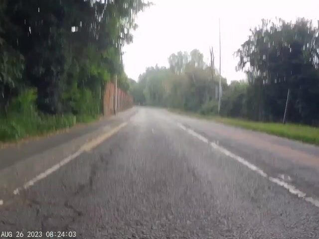 Dangerous pass - impatient driver - UpRide.cc Dangerous pass - impatient driver - UpRide.cc