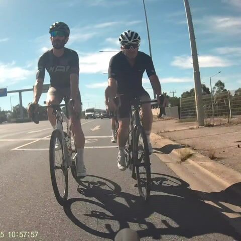 Unsafe overtake - UpRide.cc - Make Cycling Safer