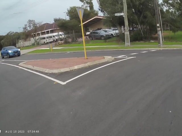 No-look roundabout. Part 8 - UpRide.cc