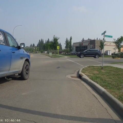 Pick up driver couldn’t wait for me to turn right! - UpRide.cc - Make ...